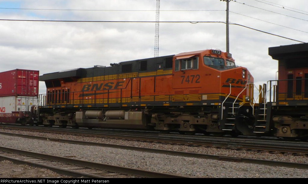 BNSF 7472